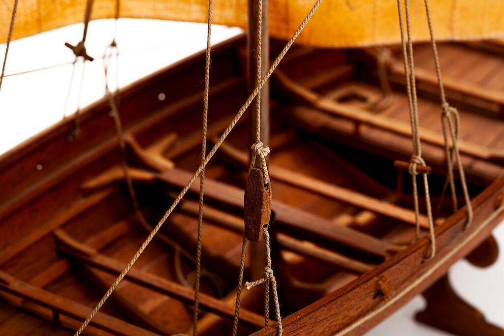 Roar Ege Viking skip 1:24 tre skrog Billing Boats - Norwegian Modellers